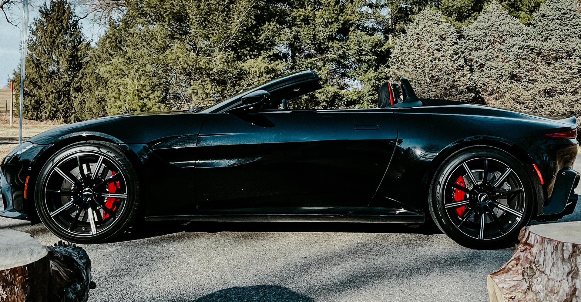 Gul Luxury | Automotive Dealership | Pre-Owned Luxury Vehicles