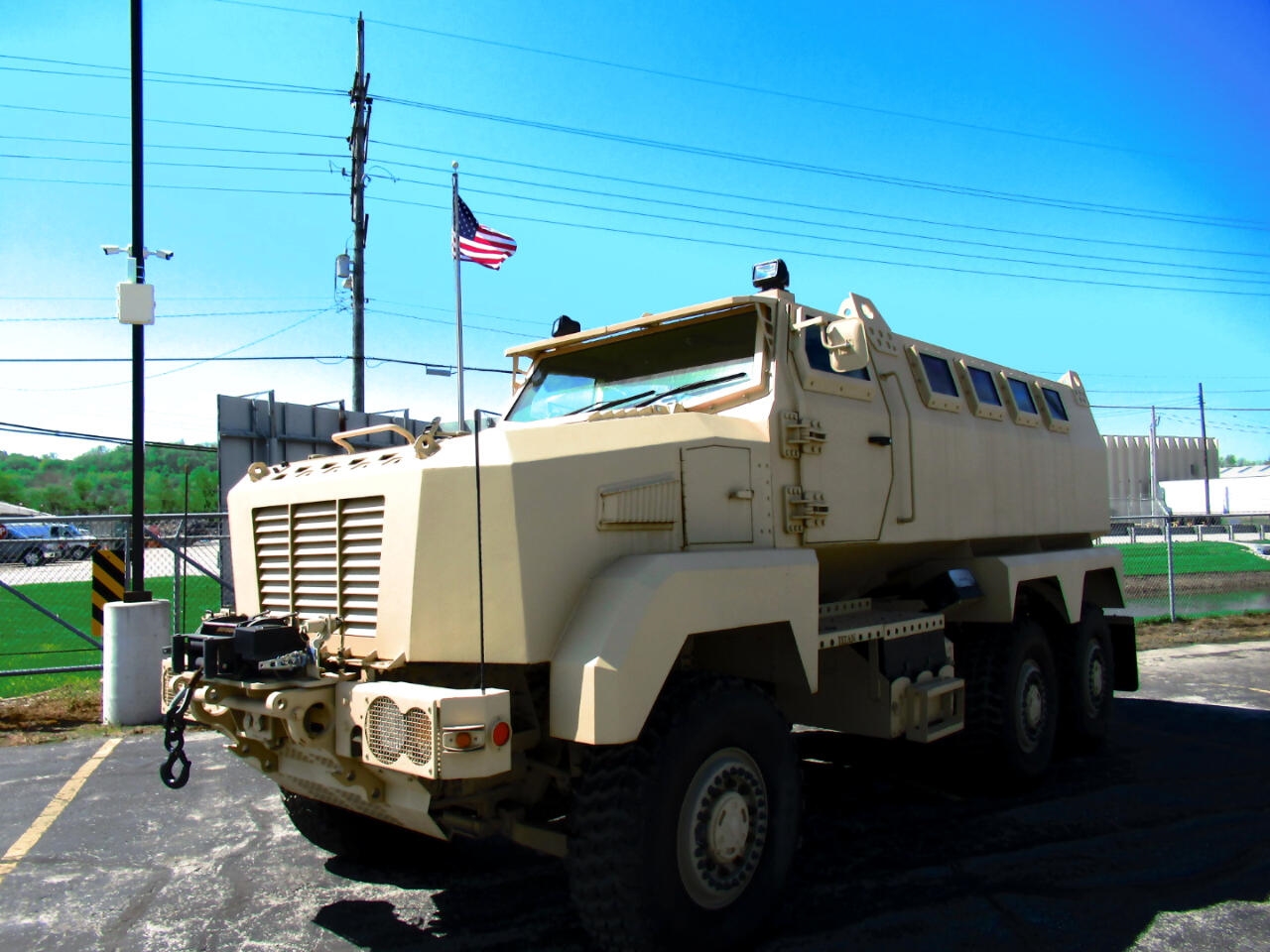Bae Caiman Mrap