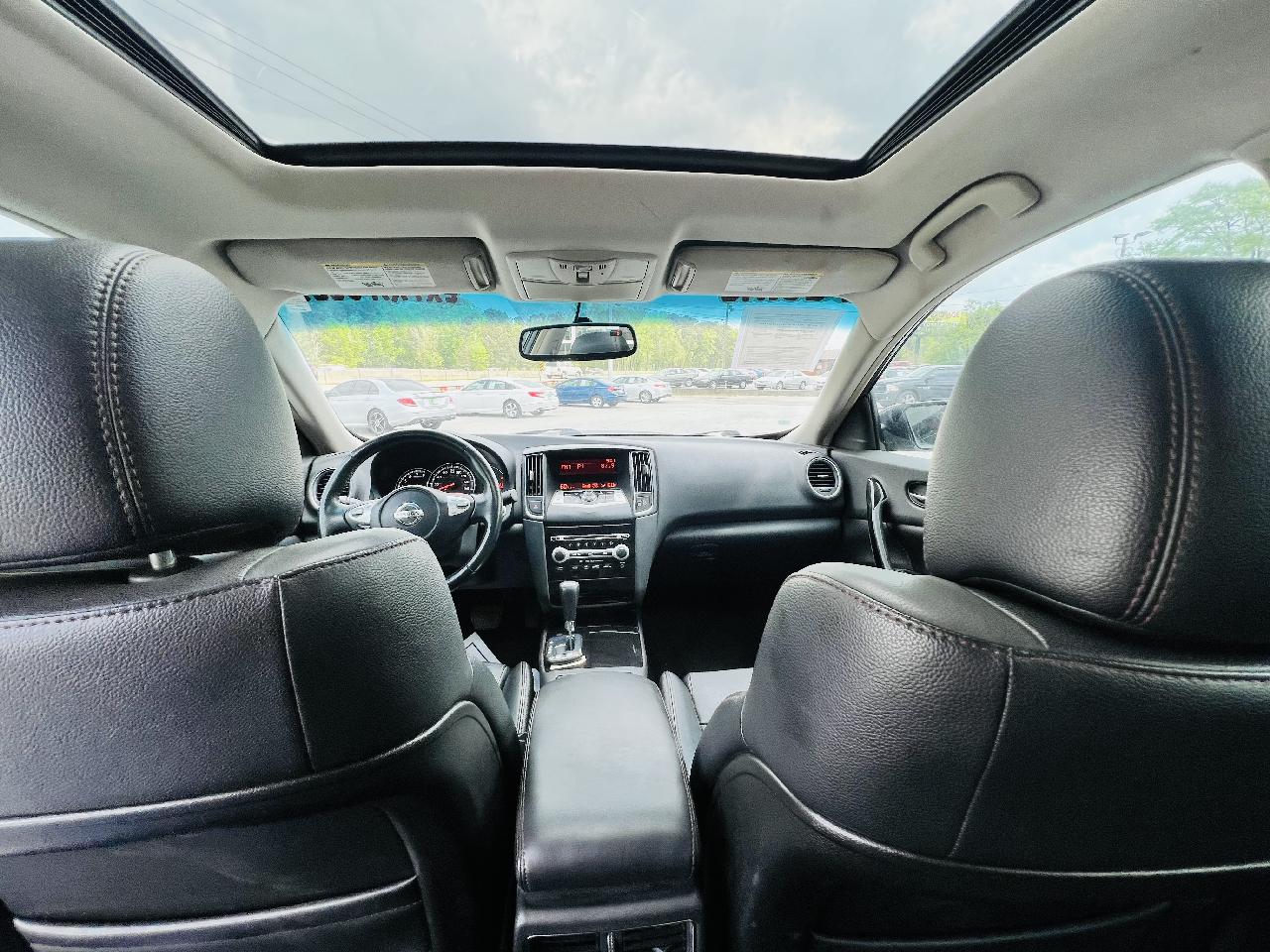 2010 Nissan Maxima Interior