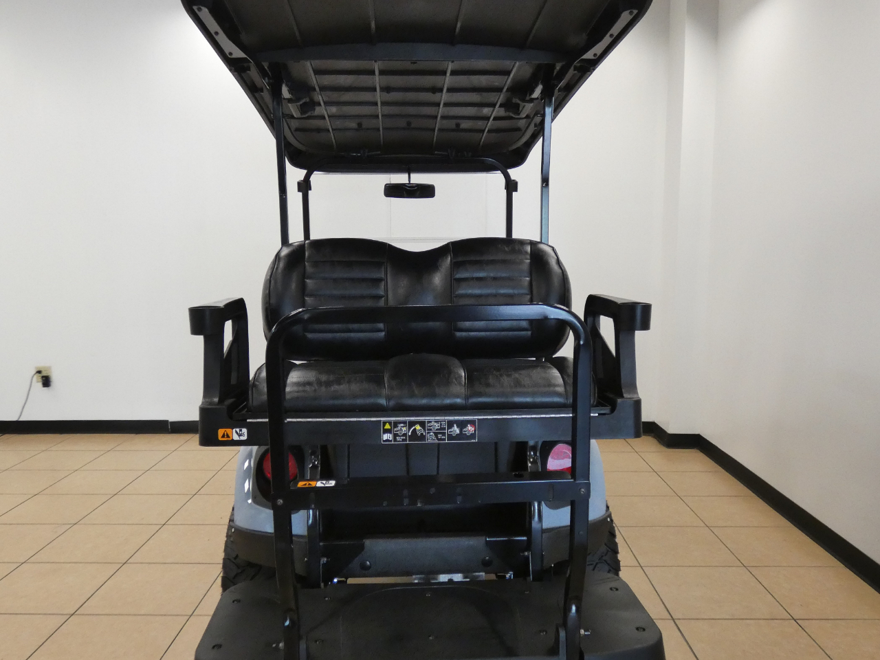 New 2024 EZGO Express S4 Lifted ELiTE Lithium for Sale in St. Louis MO ...