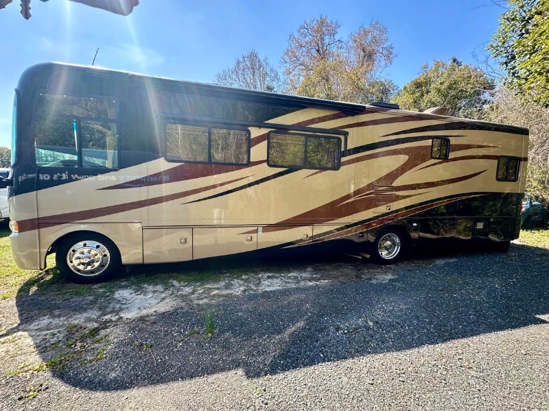 2009 Monaco Coach Monarch 36 PCT