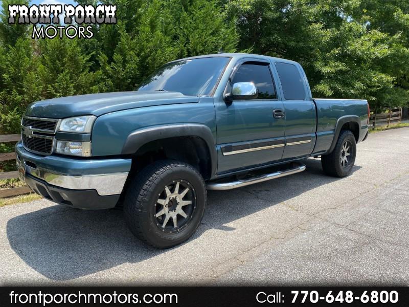 Used 2006 Chevrolet Silverado 1500 LS Ext. Cab 4WD for Sale in Conyers GA 30094 Front Porch ...