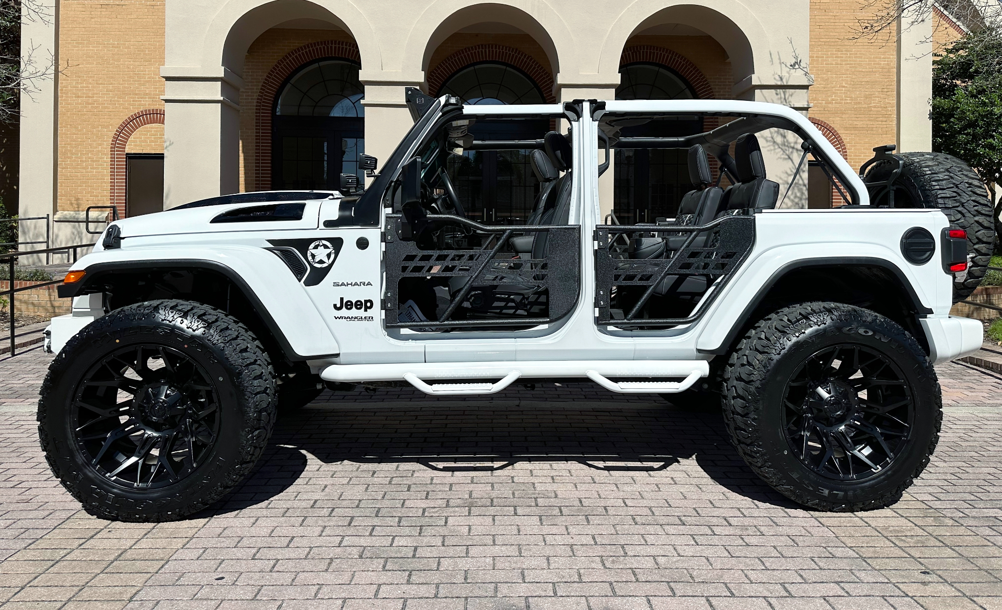 Jeep Wrangler 4 Door Lifted White