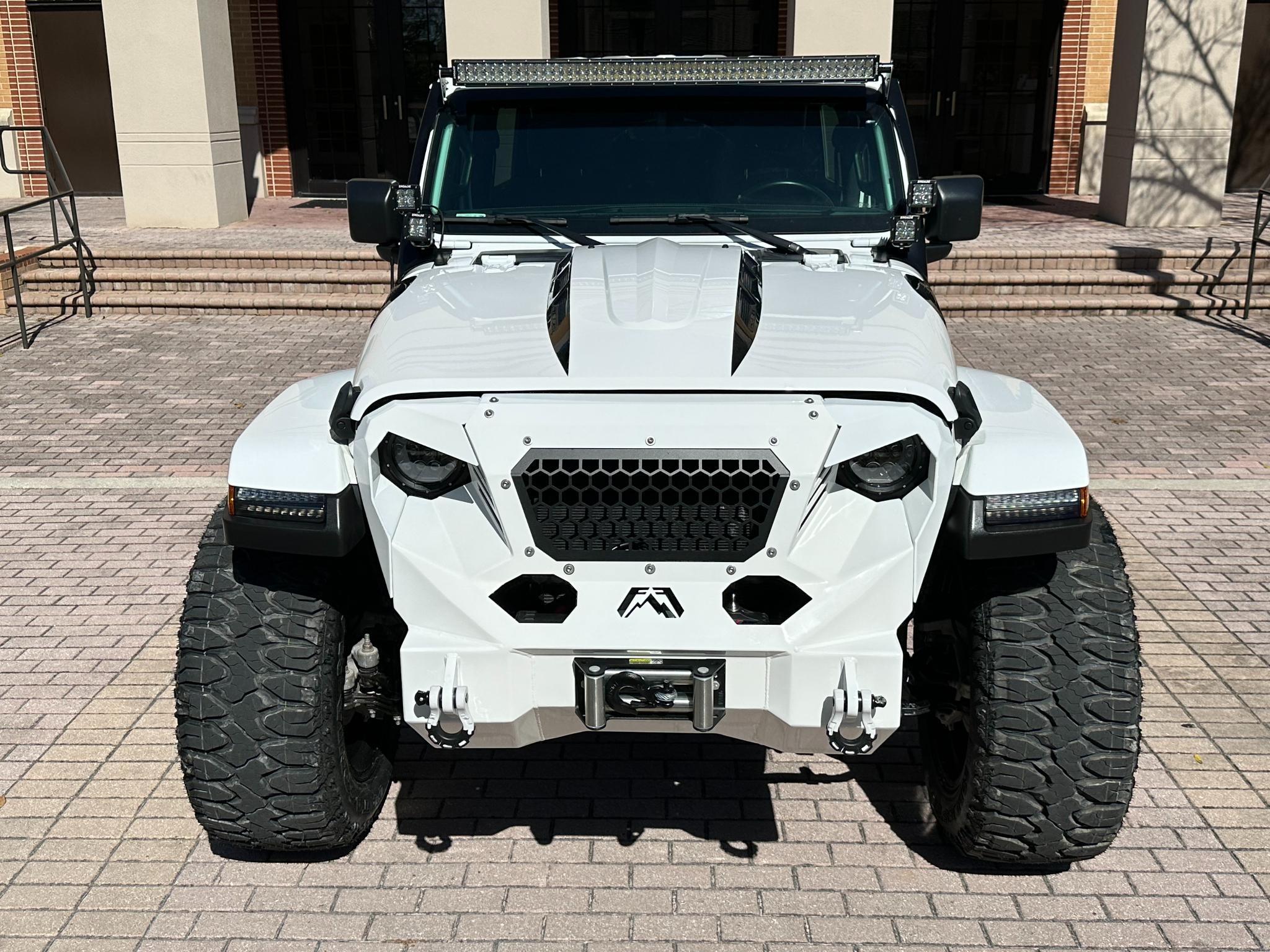 Custom White Jeep Wrangler