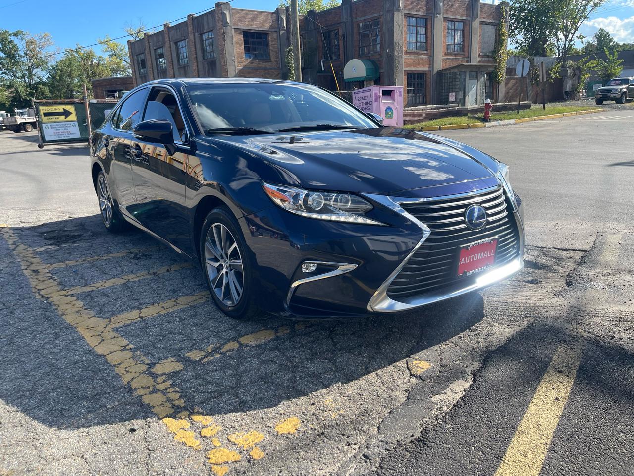 2018 Lexus ES ES 300h FWD