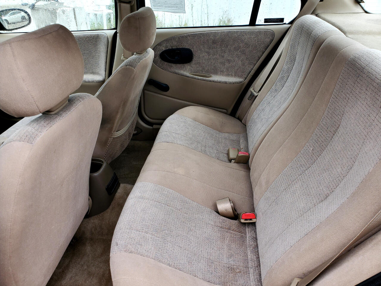 1999 Saturn Interior