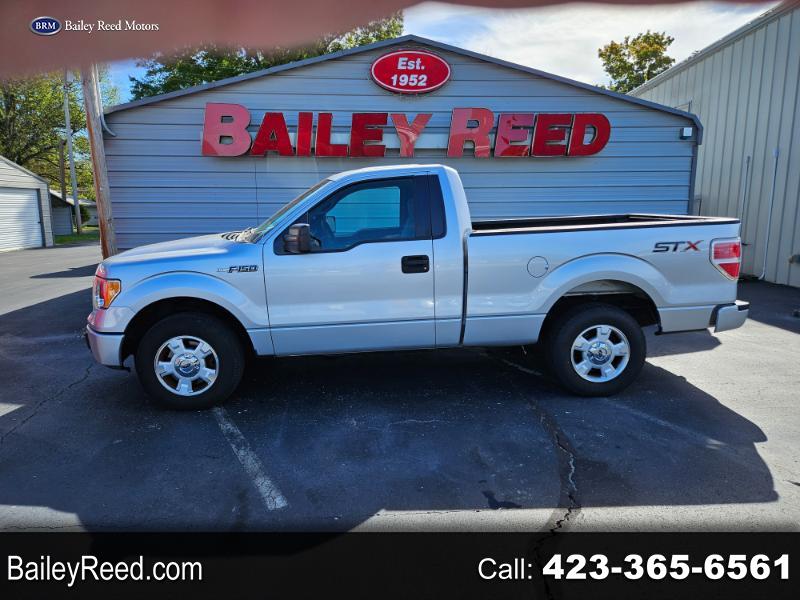 2014 Ford F-150 2WD Reg Cab 126" STX