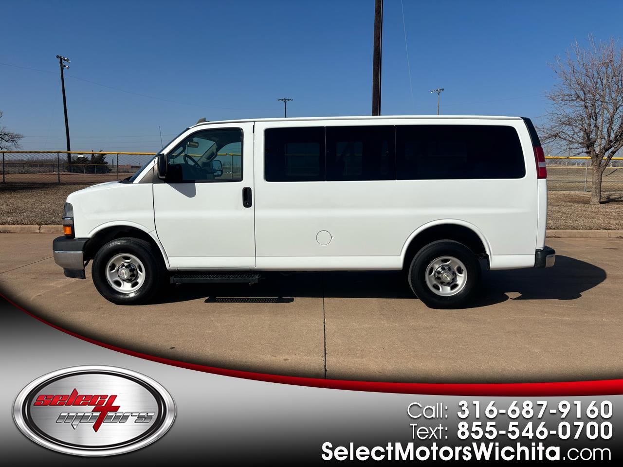 2020 Chevrolet Express Passenger RWD 2500 135" LT