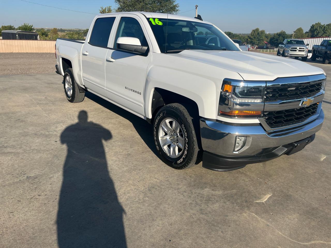 2016 Chevrolet Silverado 1500 2WD Crew Cab 143.5" LT w/1LT