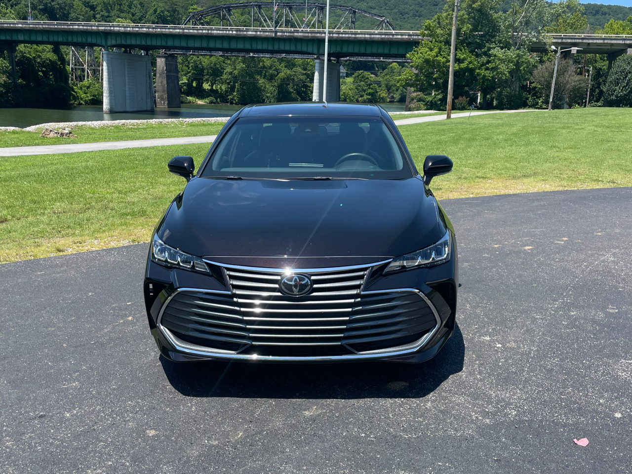 2022 Toyota Avalon Xle