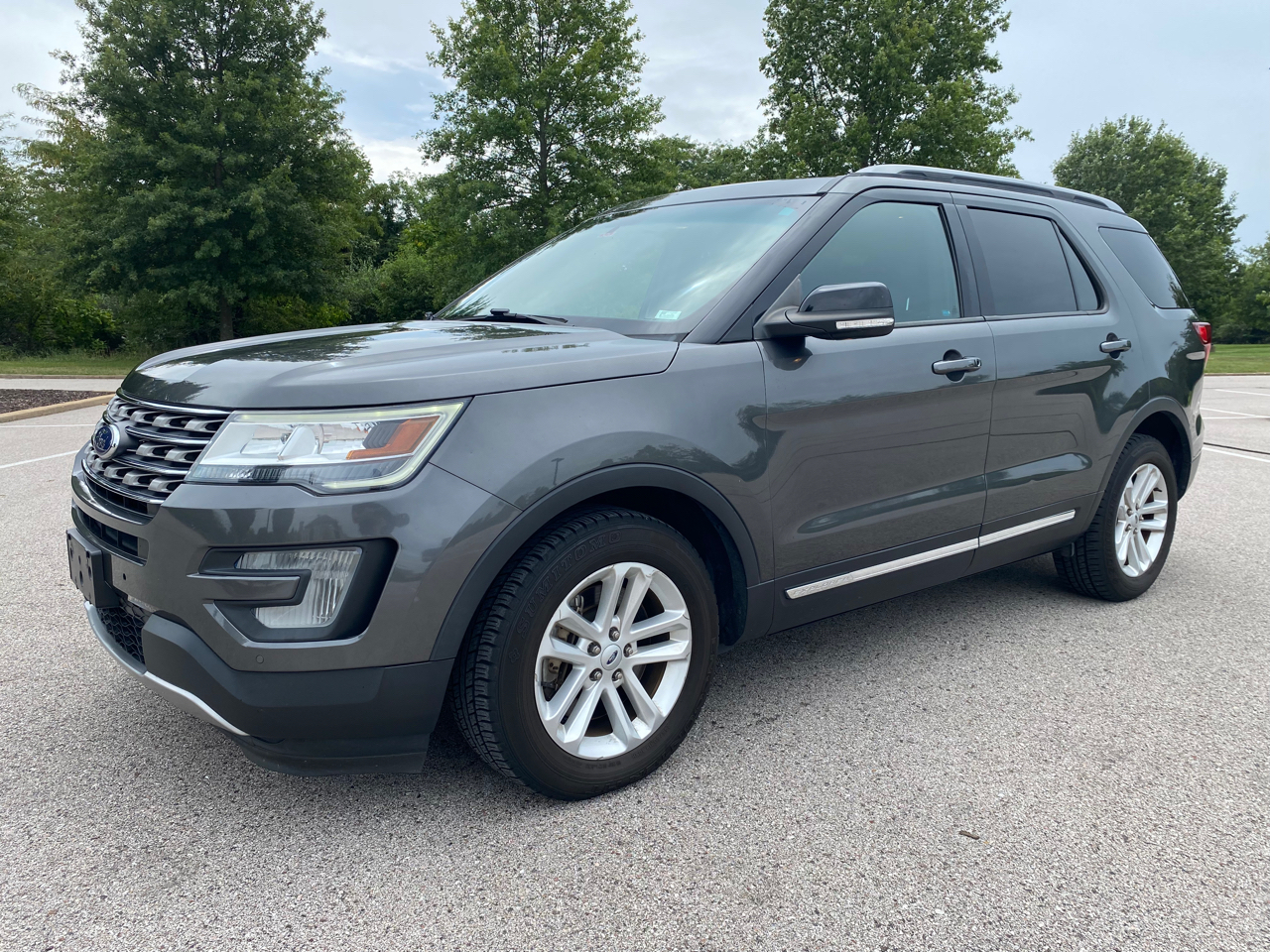 2017 Ford Explorer XLT FWD