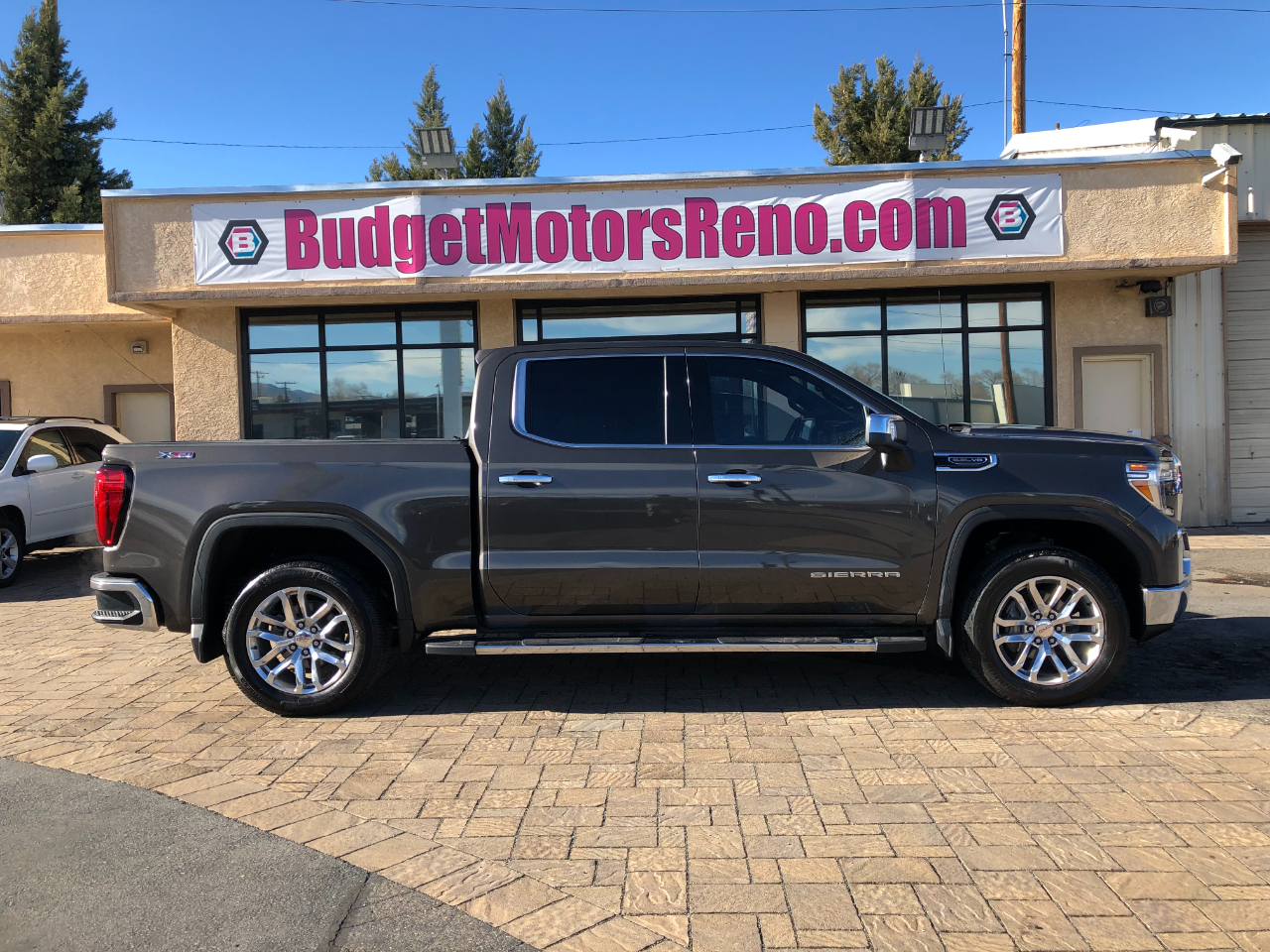 2019 GMC Sierra 1500 SLT Crew Cab Short Box 4WD