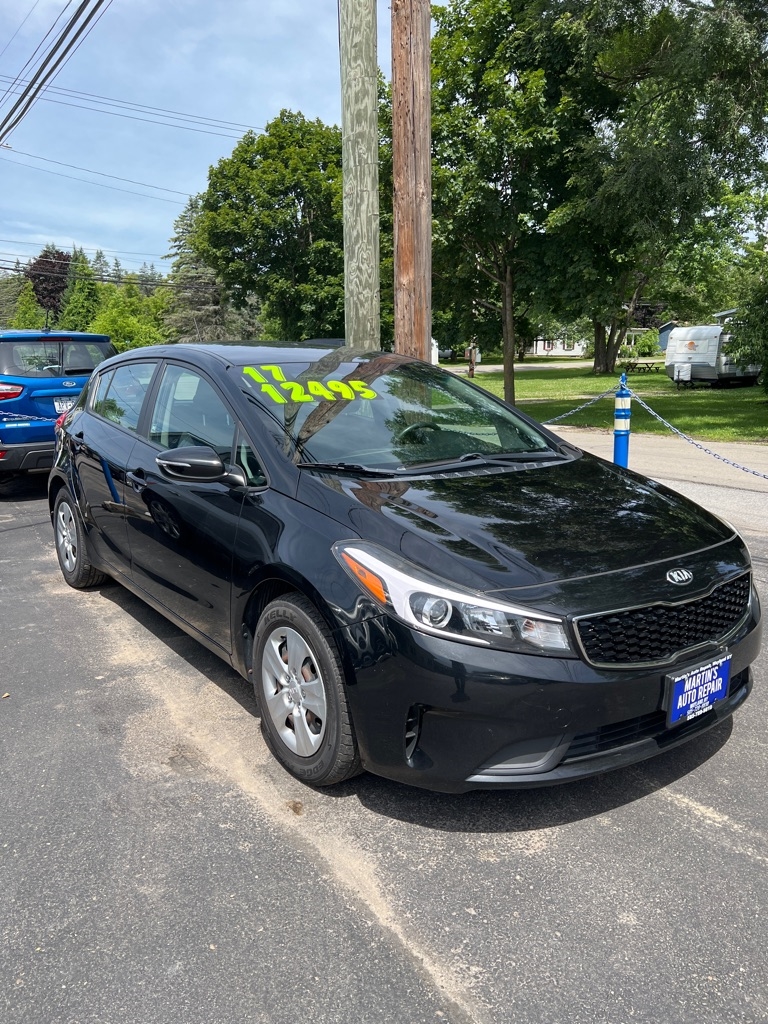 2017 Kia Forte 5-Door LX
