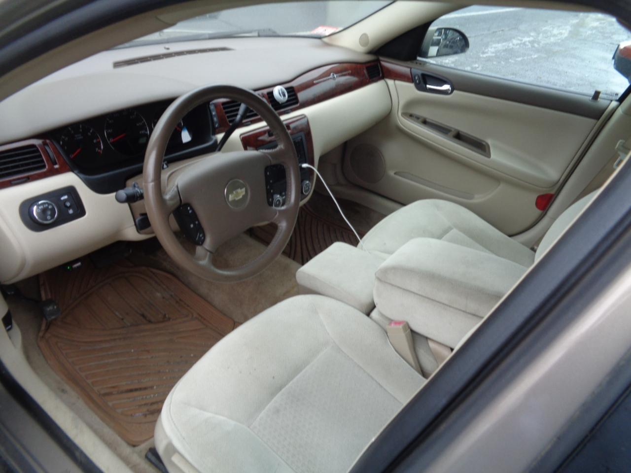 Chevrolet Impala Interior 2006