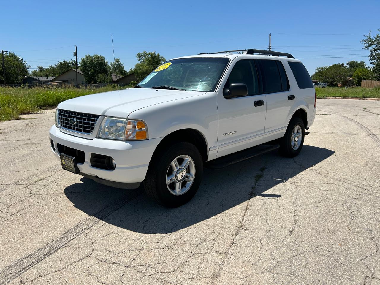 2003 Ford Explorer Xlt White