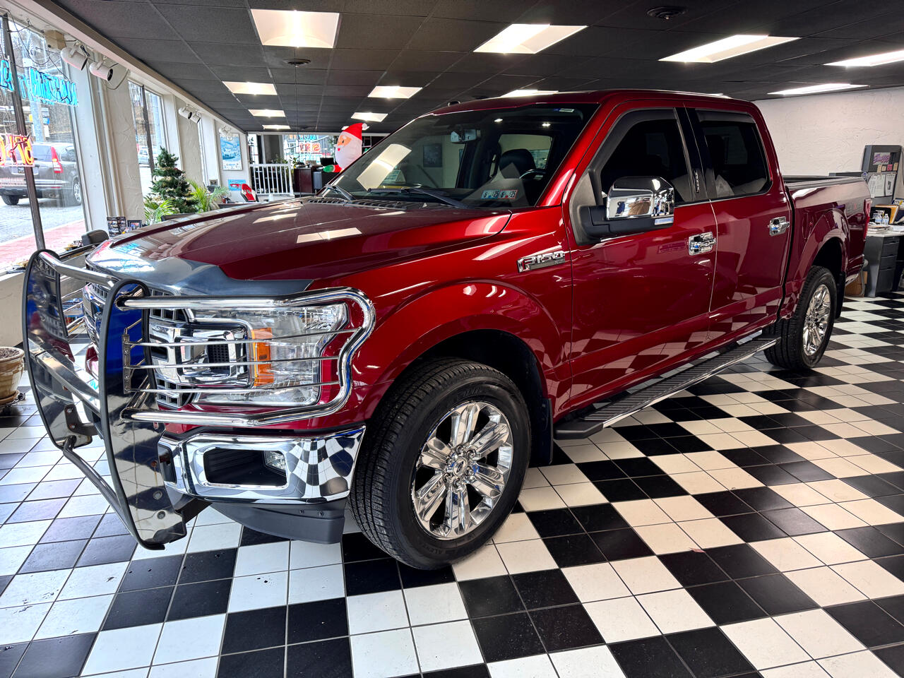 2018 Ford F-150 4WD SuperCrew 145" XLT
