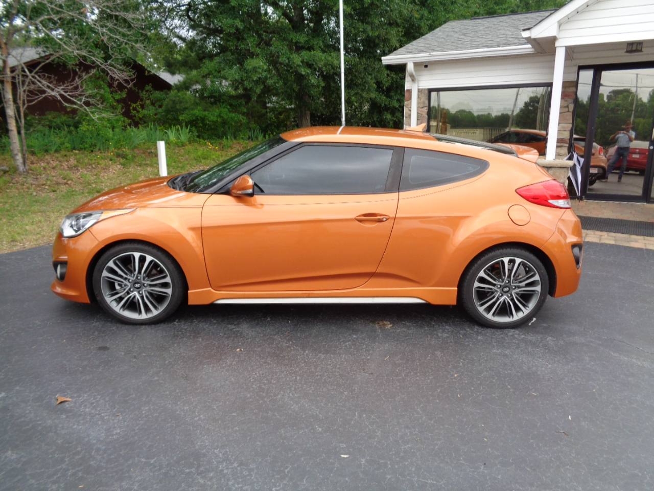 Hyundai Veloster Turbo Orange